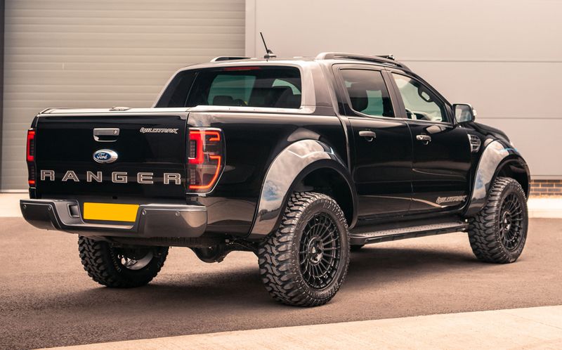 Shadow Black Widebody 2019-2022 T8 Ford Ranger Predator Body Kit