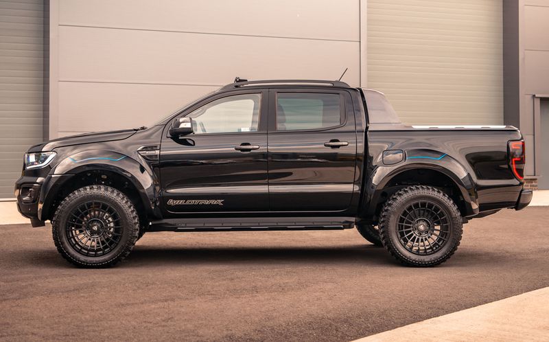 Shadow Black Widebody 2019-2022 T8 Ford Ranger Predator Body Kit