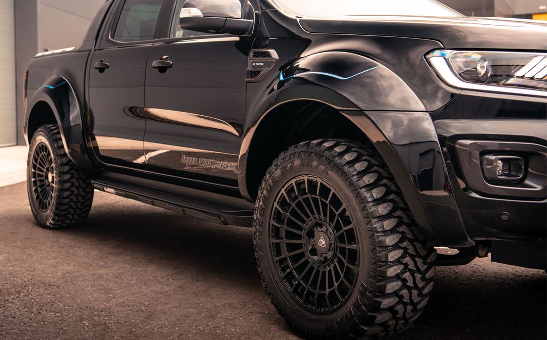 Shadow Black Widebody 2019-2022 T8 Ford Ranger Predator Body Kit