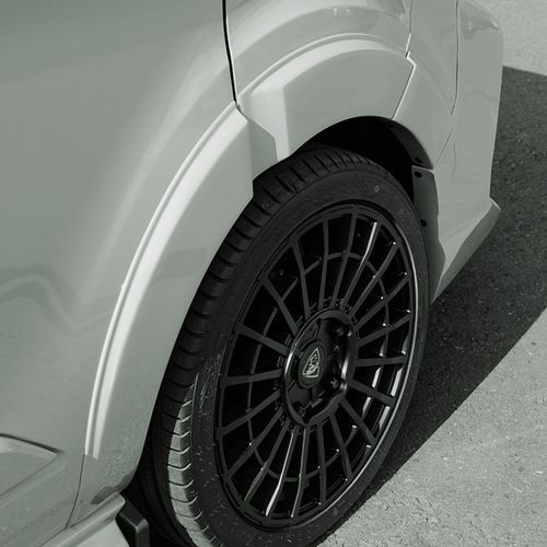 2018-2023 Transit Custom Predator Body Kit